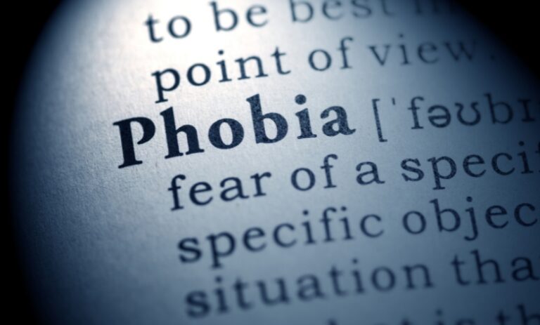 What Does Chaetophobia Involve? Understanding the Fear of Hair